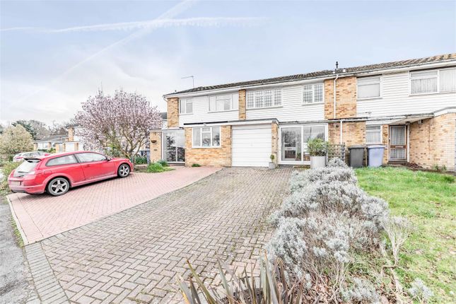 3 bed property for sale in Wolf Lane, Windsor SL4 - Zoopla