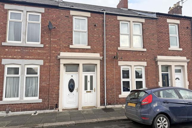 Waldo Street, North Shields, Tyne And Wear NE29, 3 bedroom flat for ...