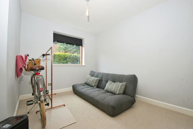 Henke Court, Cardiff, South Glamorgan CF10, 2 bedroom flat for sale ...