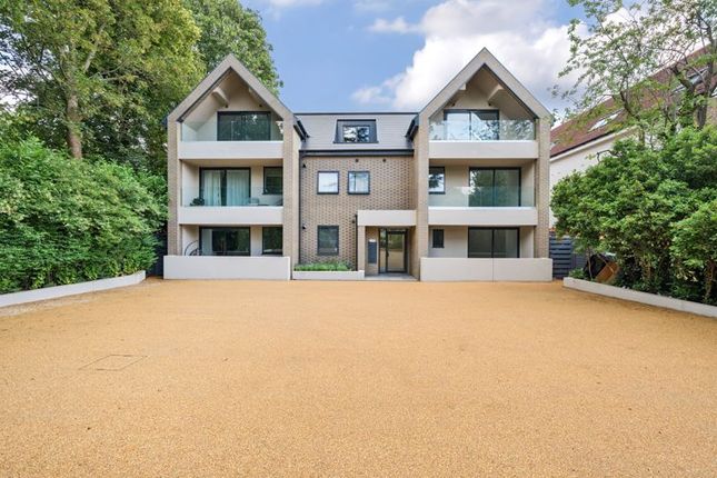 Smitham Bottom Lane, Purley CR8, 3 bedroom flat for sale - 62424170 ...