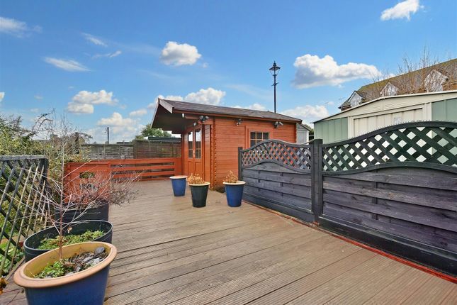 High Street, Wouldham, Rochester ME1, 3 bedroom end terrace house for ...