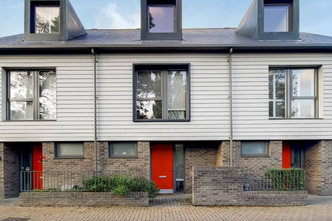 Riverbank Way, Hackbridge, Wallington SM6, 4 bedroom end terrace house ...