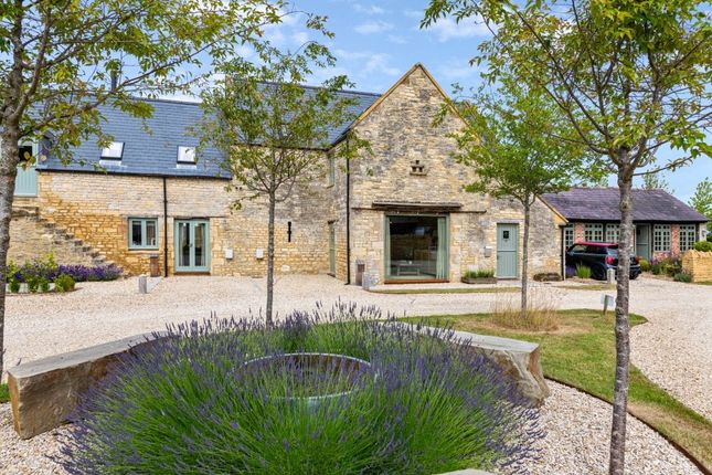 Cotswold Barn, Sturt Farm Courtyard, Oxford Road, Burford, Oxfordshire ...