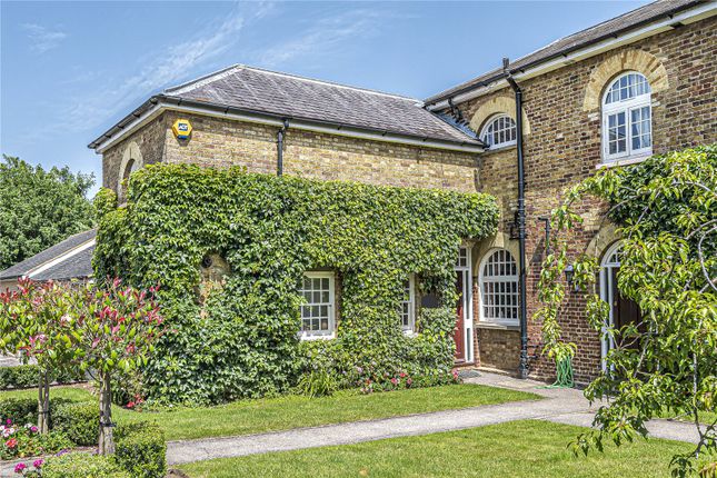 Houses for Sale in Merry Hill Road, Bushey WD23 - Merry Hill Road ...