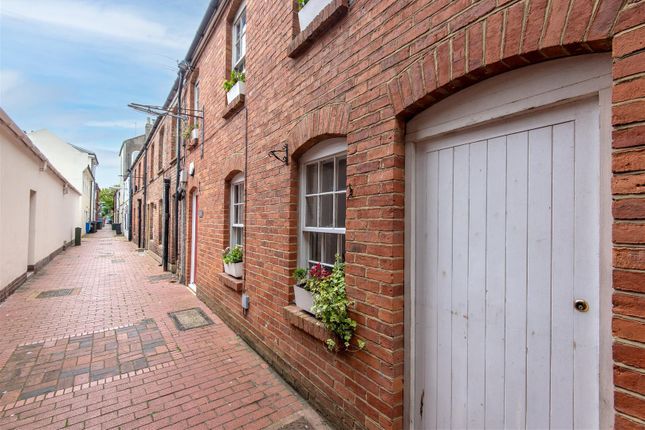 Field Row, Worthing BN11, 1 bedroom terraced house for sale - 67522771 ...