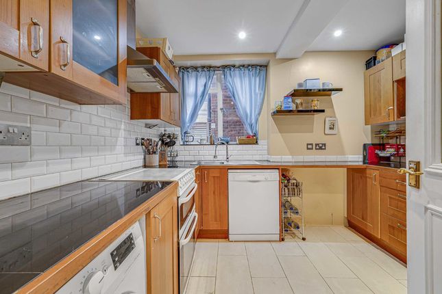 Southampton Row, London WC1B, 2 bedroom flat for sale - 65983880 ...