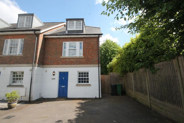 Station Road North, Merstham, Redhill RH1, 4 bedroom end terrace house ...