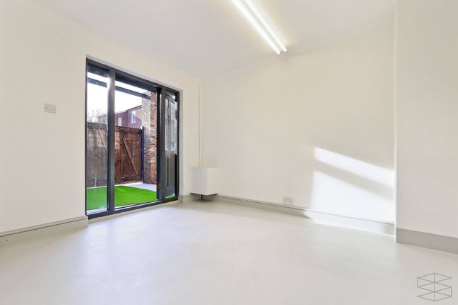 98 Clarence Road, Hackney, London E5, office to let - 58369739 ...