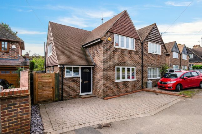 Godstone Road, Bletchingley, Redhill RH1, 3 bedroom semi-detached house ...