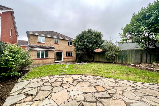 James Clements Close, Kilwinning KA13, 5 bedroom detached house for ...