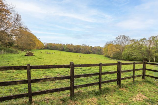 Cripps Corner Road, Staplecross TN32, 4 bedroom farmhouse for sale ...