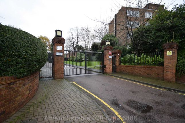 Hollyview Close, London NW4, 4 bedroom terraced house to rent ...