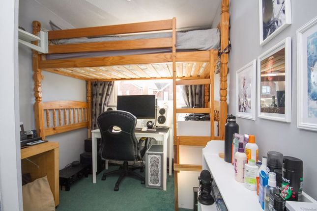 Glebe Drive, Brackley NN13, 3 bedroom semi-detached house for sale ...