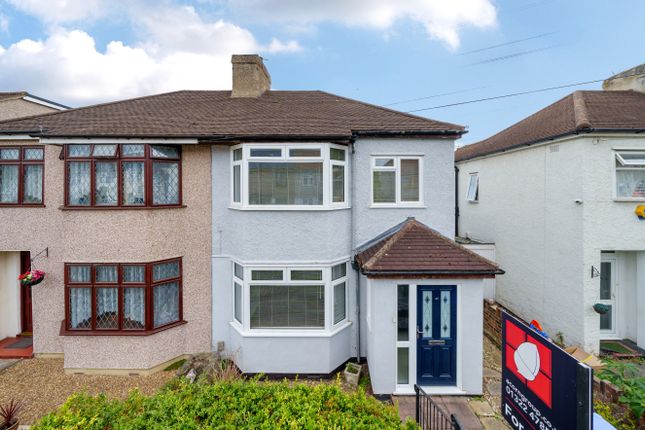 Barnes Cray Road Crayford Dartford Da1 3 Bedroom Semi Detached House