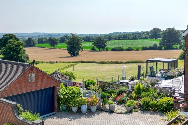 Hewell Lane, Tardebigge, Redditch B97, 3 bedroom detached house for ...
