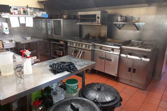 Bank Square, Dulverton TA22, pub/bar for sale - 61257769 | PrimeLocation