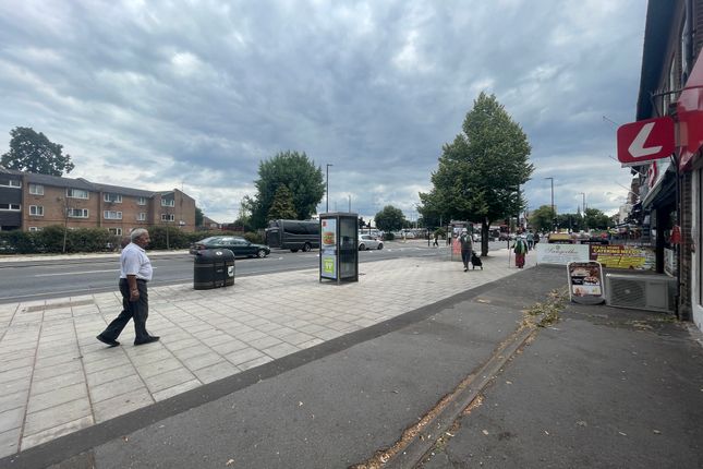 Bath Road, Hounslow TW4, retail premises to let - 62072364 | PrimeLocation