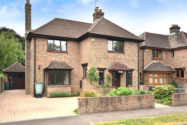 Houses for Sale in Horley, Surrey - Horley, Surrey Houses to Buy ...