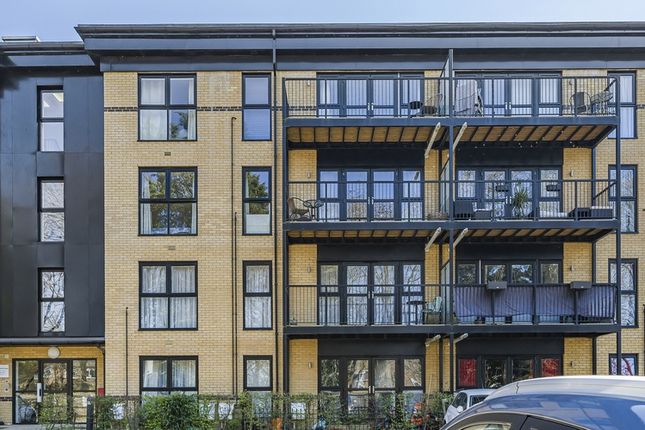Copeland House, Stevenage, Hertfordshire SG1, 2 bedroom flat for sale ...