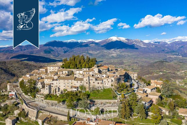 Fumone, Frosinone, Lazio, 10 bedroom château for sale - 65574014 ...