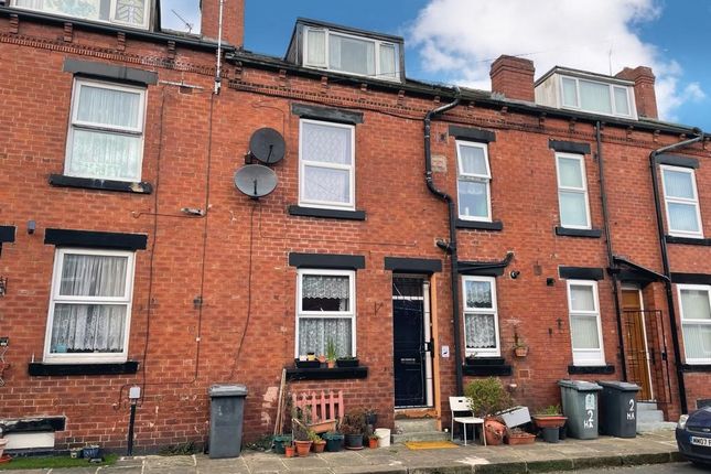 Harlech Avenue Beeston Leeds Ls11 2 Bedroom Terraced House For Sale
