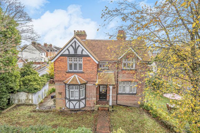 Homes For Sale In Farnborough Hampshire Buy Property In Farnborough