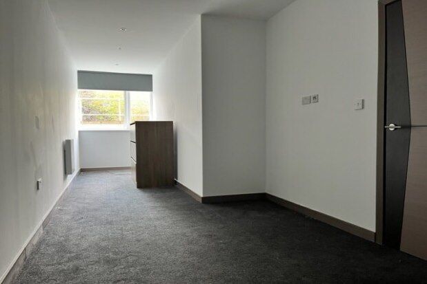 Lime Tree Way, Basingstoke RG24, 2 bedroom flat to rent - 64930983 ...