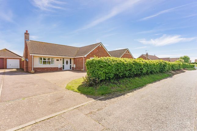 Oulton Road, Lowestoft NR32, 3 bedroom detached bungalow for sale ...