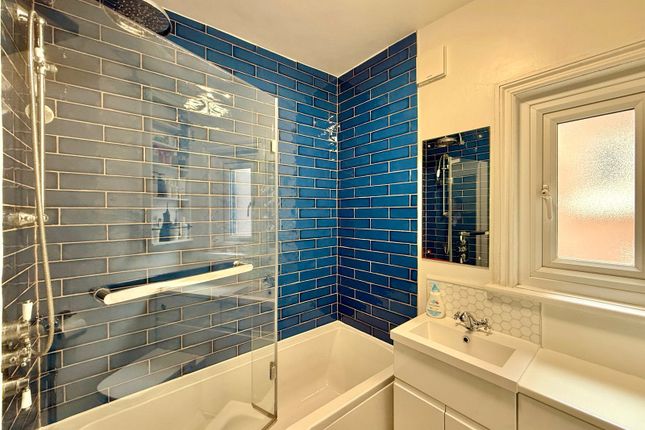 Whitley Road, Redoubt, Eastbourne BN22, 4 bedroom terraced house for ...