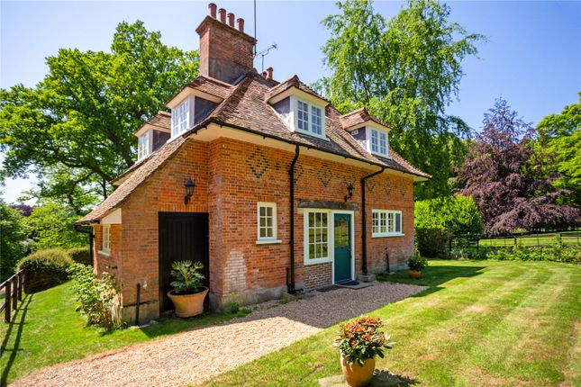 Woodcote Manor, Bramdean, Alresford, Hampshire SO24, 3 bedroom detached ...
