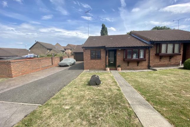 Basildon, Essex, United Kingdom SS15, 2 bedroom bungalow for sale ...