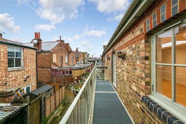 Sheen Stables, 119 Sheen Lane, East Sheen SW14, 2 bedroom terraced ...