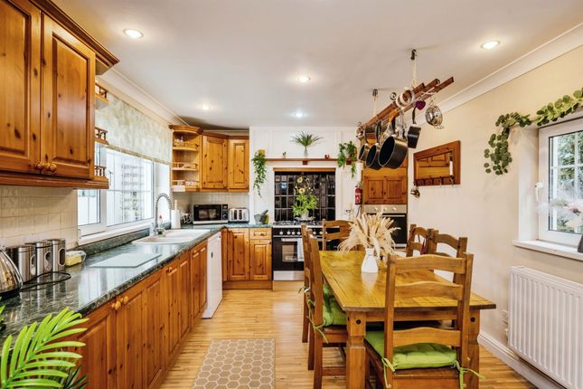 Peter Alan - Morriston, SA6 - Property for sale from Peter Alan ...