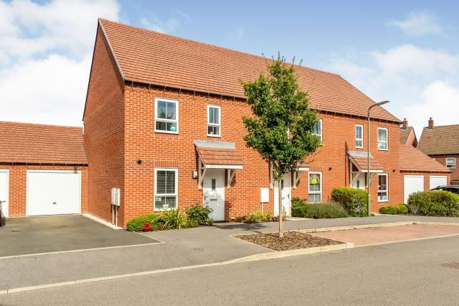 3 bed semi-detached house for sale in Linnet Road, Bodicote, Banbury ...