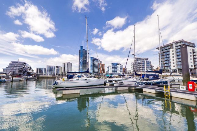Channel Way, Ocean Village, Southampton SO14, 2 bedroom flat for sale ...