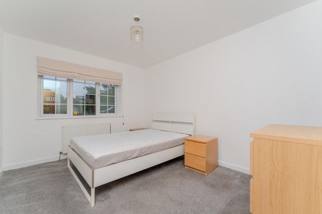 Fairfield Road, Uxbridge UB8, 2 bedroom flat to rent - 68503768 ...
