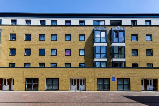 Forge Square, Isle Of Dogs, London E14, 2 bedroom flat for sale ...