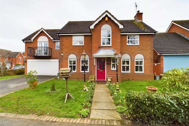 Newstead Road Barnwood Gloucester Gloucestershire Gl4 5 Bedroom