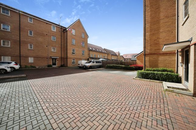 Design Drive, Dunstable LU6, 2 bedroom flat for sale - 64453224 ...