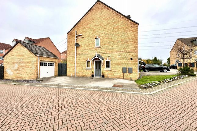 Springfield Rise, Lofthouse, Wakefield, West Yorkshire WF3, 4 bedroom ...