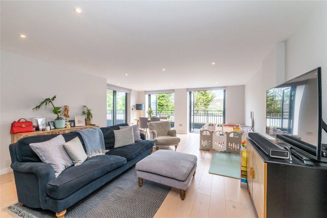 Tottenham Lane, Crouch End, London N8, 3 bedroom flat to rent ...