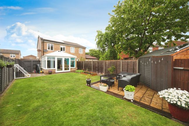 Falstone Green, Luton LU2, 3 bedroom semi-detached house for sale ...