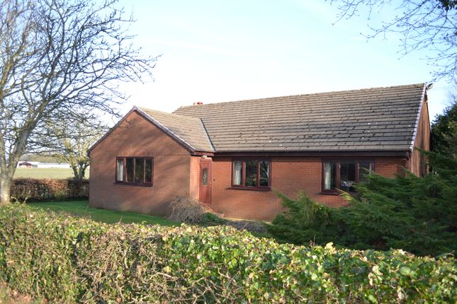 Hall Lane, Lathom L40, 3 bedroom detached bungalow for sale - 46869322 ...
