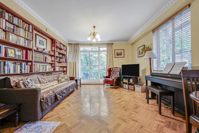 Southampton Row, London WC1B, 2 bedroom flat for sale - 65983880 ...