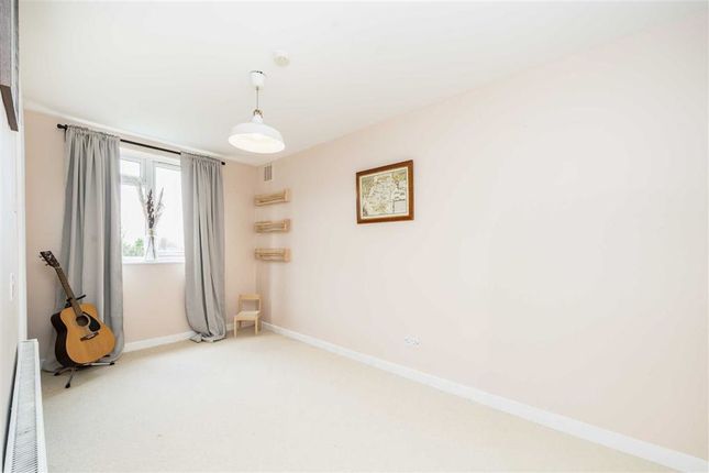 Shoot Up Hill, London NW2, 2 bedroom flat for sale - 67284608 ...
