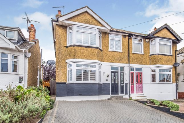 Maidstone Road Rainham Gillingham Me8 3 Bedroom Semi Detached House