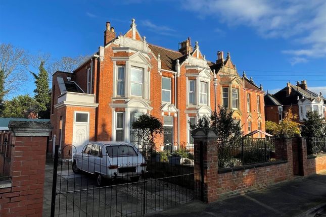 Flats for Sale in Allandale Road, Burnham-on-Sea TA8 - Allandale Road ...