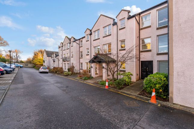 St Margaret Street, Dunfermline KY12, 1 bedroom flat for sale ...