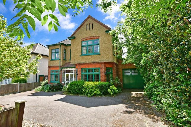 Glengall Road, Woodford Green, Essex IG8, 5 bedroom detached house for ...