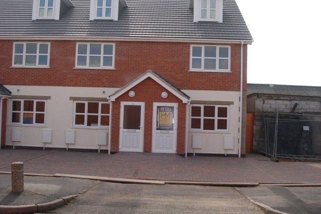 4 bed town house to rent in St Ives Road, Northfields, Leicester LE4 ...